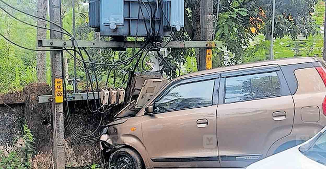 നിയന്ത്രണംവിട്ട കാർ ട്രാൻസ്ഫോമറിലേക്ക് ഇടിച്ചുകയറി | Car accident ...