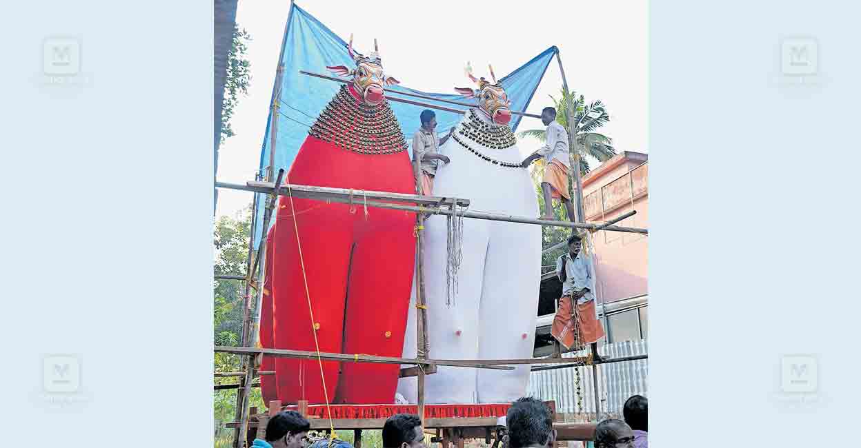 മറ്റം മഹാദേവ ക്ഷേത്രം: അശ്വതി കെട്ടുകാഴ്ച ഇന്ന്