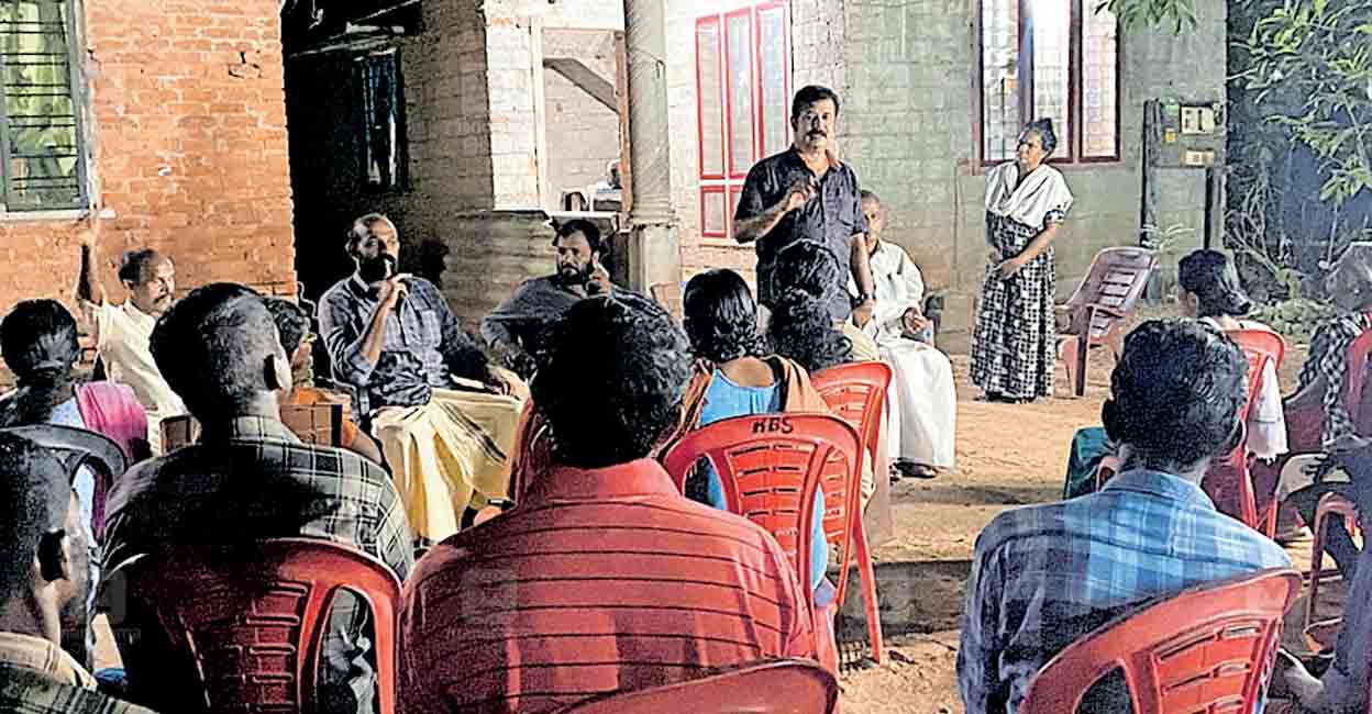 ഹരിപ്പാട്ട് സജീവമായി എ.എം.ആരിഫ്‌ | Alappuzha Lok Sabha constituency ...