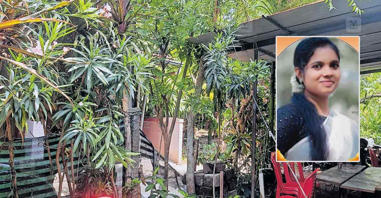 വിമാനത്താവളത്തിൽ കുഴഞ്ഞുവീണ് മരണം; സൂര്യയുടെ ജീവൻ കവർന്നത് അരളിപ്പൂവ് ...
