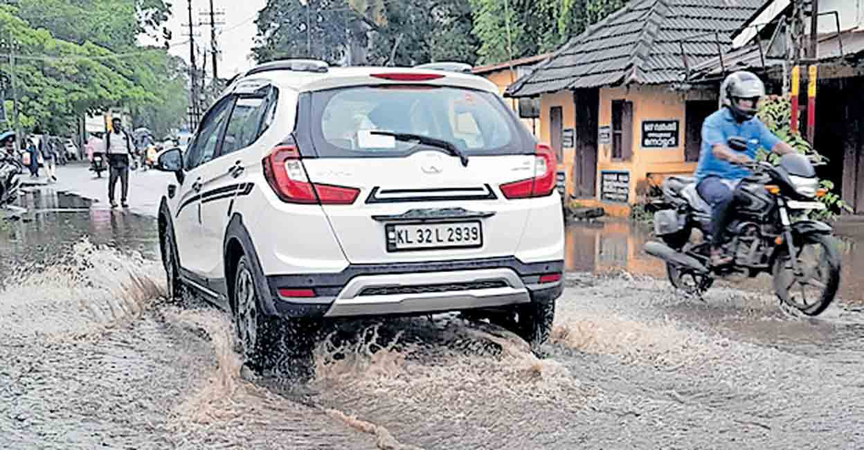 അരൂർ തുറവൂർ ഉയരപ്പാത നിർമാണം: 7 കിലോമീറ്റർ സഞ്ചരിക്കാൻ വേണ്ടത് ഒന്നര ...