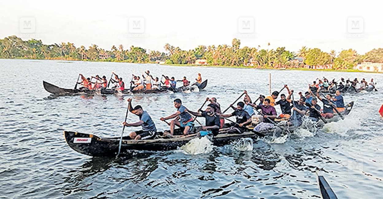 വെളിയനാട് ജയ്ശ്രീ ക്ലബ് മത്സര വള്ളംകളി: ചങ്ങനാശേരി ബോട്ട് ക്ലബ് ചാംപ്യ ...