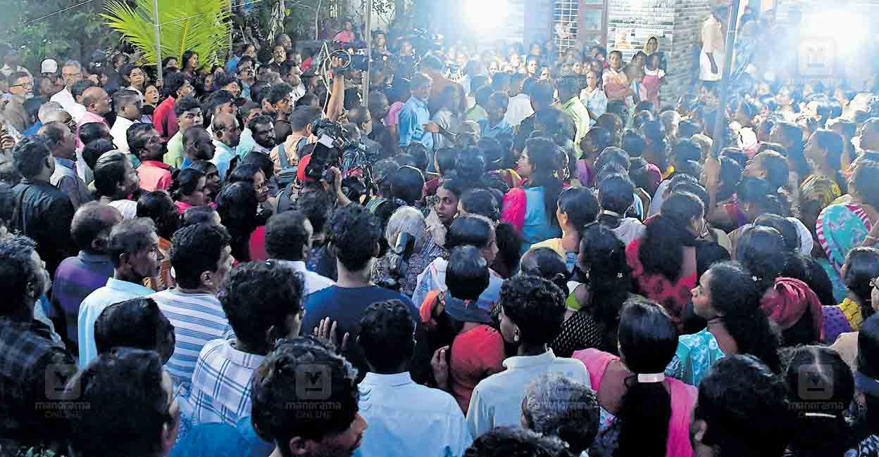 ജീവനെടുത്ത റോഡ് നിർമാണം; 12.75 കിലോമീറ്റർ ദൂരത്ത് 3 വർഷത്തിനിടെ 42 മരണം ...