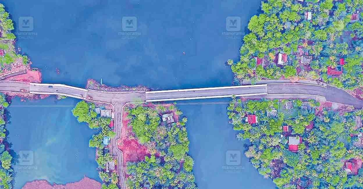 വിളക്കുമരം–നെടുമ്പ്രക്കാട് പാലം ഉദ്ഘാടനം 6ന്; പാലത്തിന് 245 മീറ്റർ നീളം ...