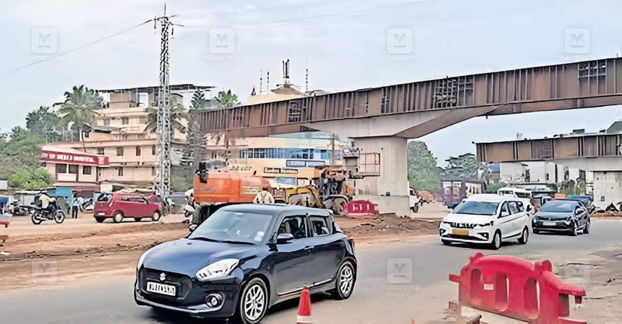 അരൂർ–തുറവൂർ ഉയരപ്പാത: ഇരുമ്പ് ബാരിക്കേഡുകൾ മാറ്റി; നിർ‍മാണം നി ...