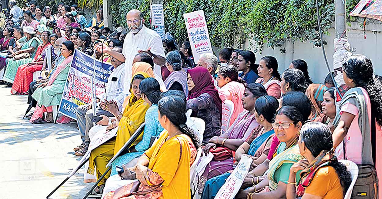 സമാന ആവശ്യങ്ങൾ; ആശാ വർക്കർമാർ രണ്ടുചേരിയിൽ | Alappuzha | Asha workers ...