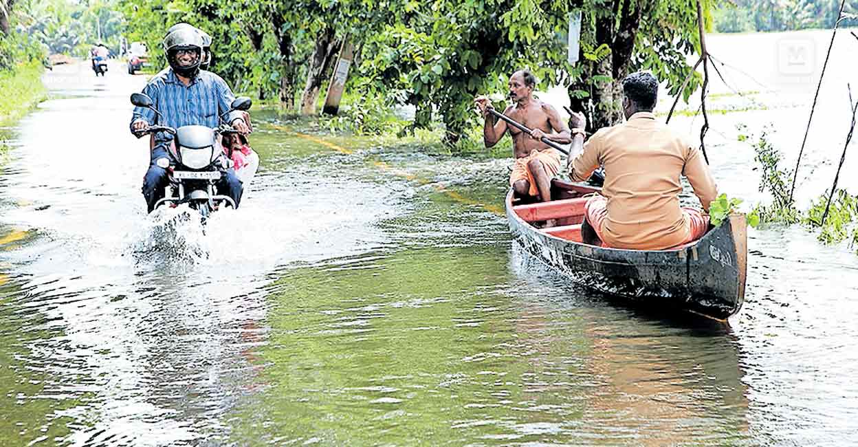 പാരേത്തോട് വട്ടടി റോഡ് ഉയർത്തണമെന്നു നാട്ടുകാർ | Edathua | Parethodu ...