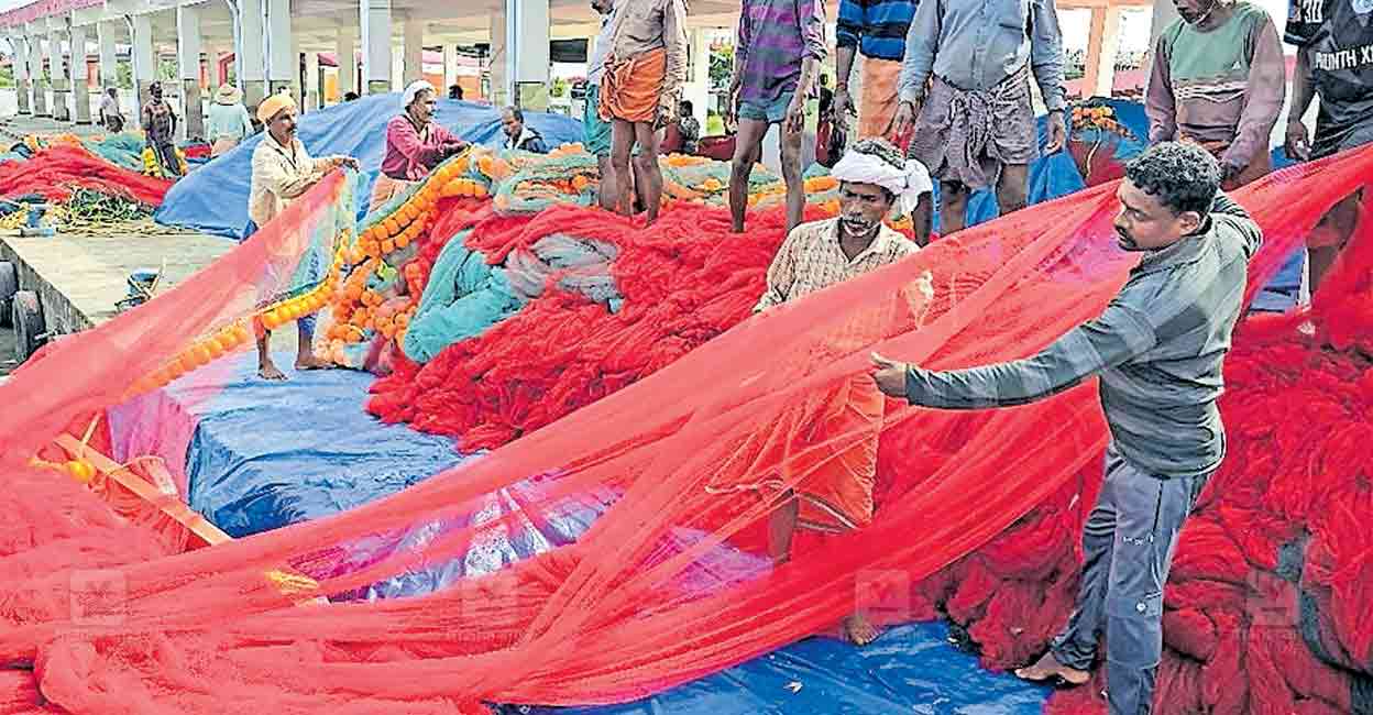 കണ്ടെയ്നറിന്റെ ‘പണി’ തുടരുന്നു; വീണ്ടും മത്സ്യബന്ധന വല നശിച്ചു ...