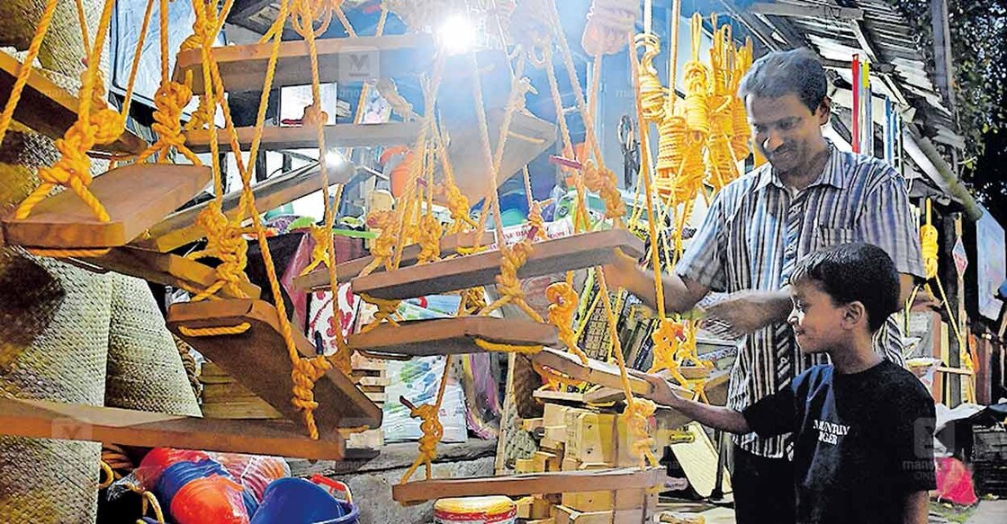 ആയത്തിലാടിടാം.. റെഡിമെ‍യ്ഡ് ഊഞ്ഞാൽ വിൽപന ഉഷാർ | Onam Swing | Onam ...