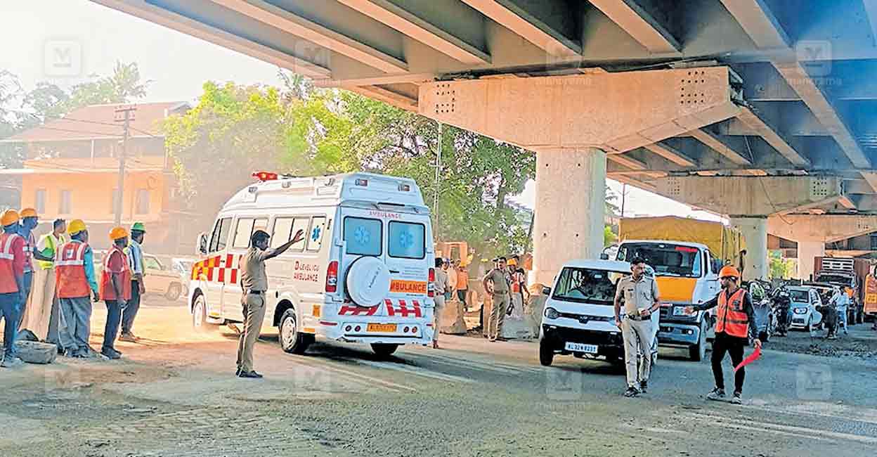 അരൂർ– തുറവൂർ ഉയരപ്പാത: ഗതാഗതക്കുരുക്കിന് അൽപം ശമനം; പരീക്ഷണാർഥം പുതിയൊരു വഴി | Kerala traffic ...