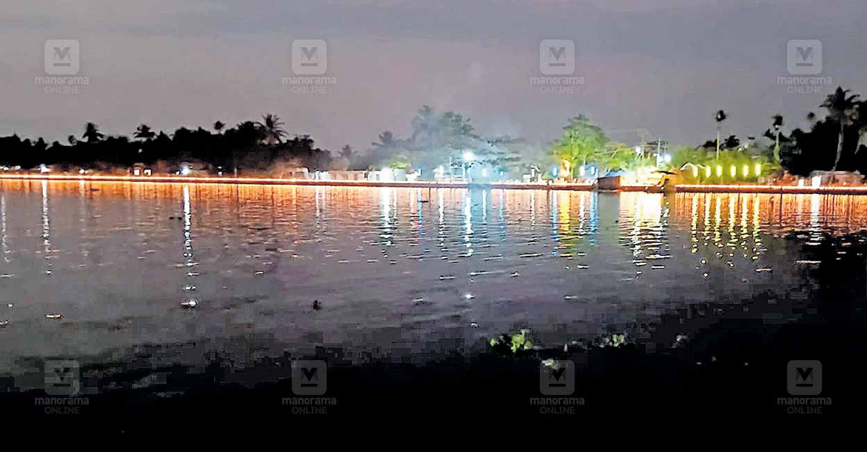 നാടെങ്ങും മകരവിളക്ക് ആഘോഷം | Makaravilakku festival | Kerala temples ...