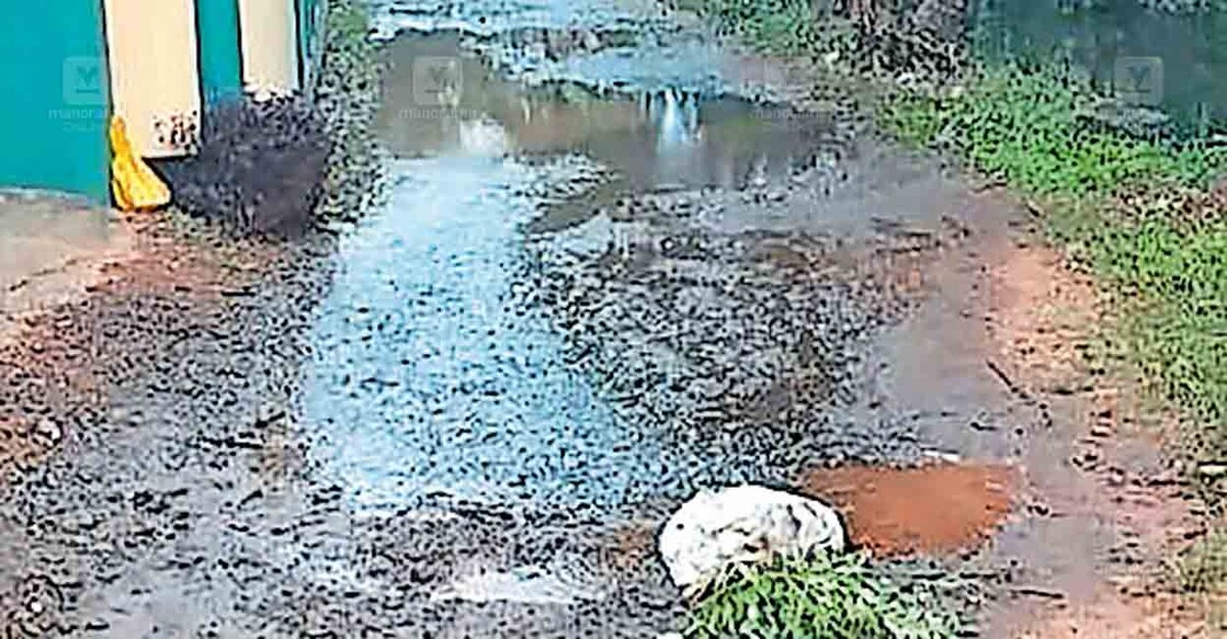 പൈപ്പ് ലൈൻ പൊട്ടി: കടുത്ത ശുദ്ധജലക്ഷാമം | Water shortage in Kuttanad ...