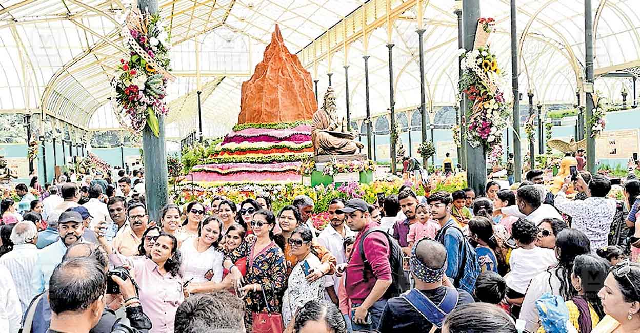റിപ്പബ്ലിക്ദിന പുഷ്പമേളയ്ക്ക് തുടക്കം | Bengaluru | Lalbagh | Republic ...