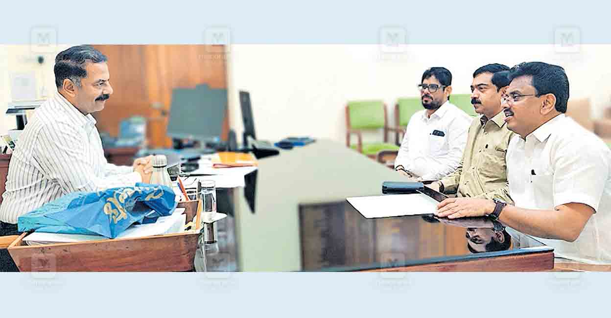 റെയിൽവേക്ക് നിവേദനം: പഴയ കോച്ചുകൾ മാറ്റണം, സ്പെഷൽ നേരത്തെ ...