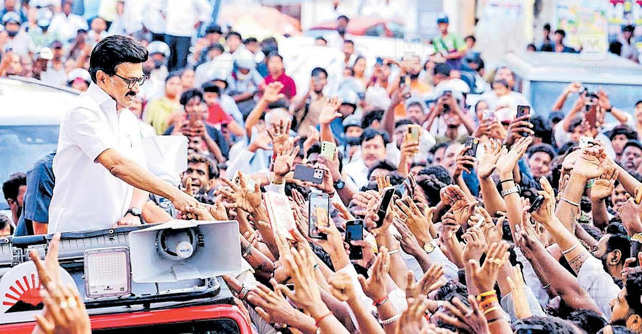വഴുതി വീണു ‘റൊട്ടി - മുട്ട - പാലിൽ’; വില കുറച്ച് കണ്ടു, സ്വന്തം വില ...