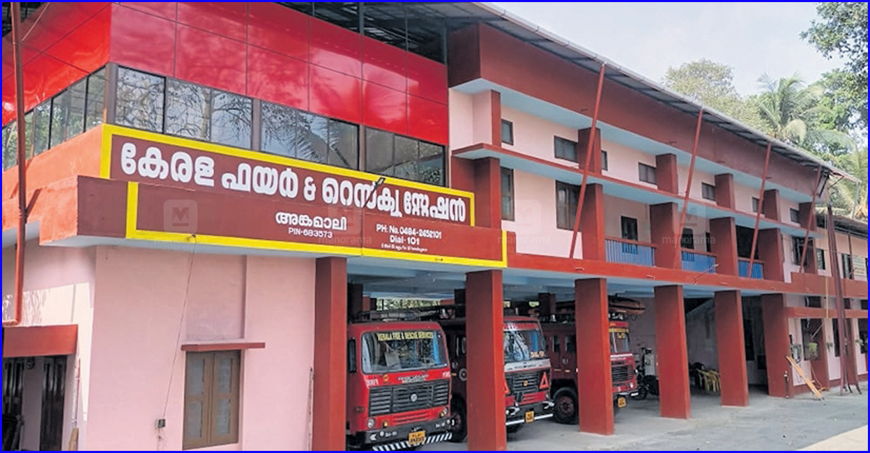 വെള്ളംകുടിച്ച് ഫയർഫോഴ്സ്; വെള്ളം ശേഖരിക്കാൻ അലഞ്ഞുനടക്കേണ്ട സ്ഥിതി