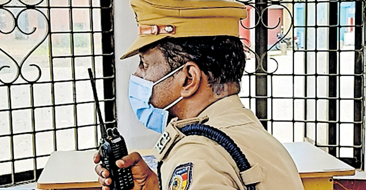 ആലുവ ബസ് സ്റ്റാൻഡിൽ വീണ്ടും പൊലീസ് എയ്ഡ് പോസ്റ്റ്