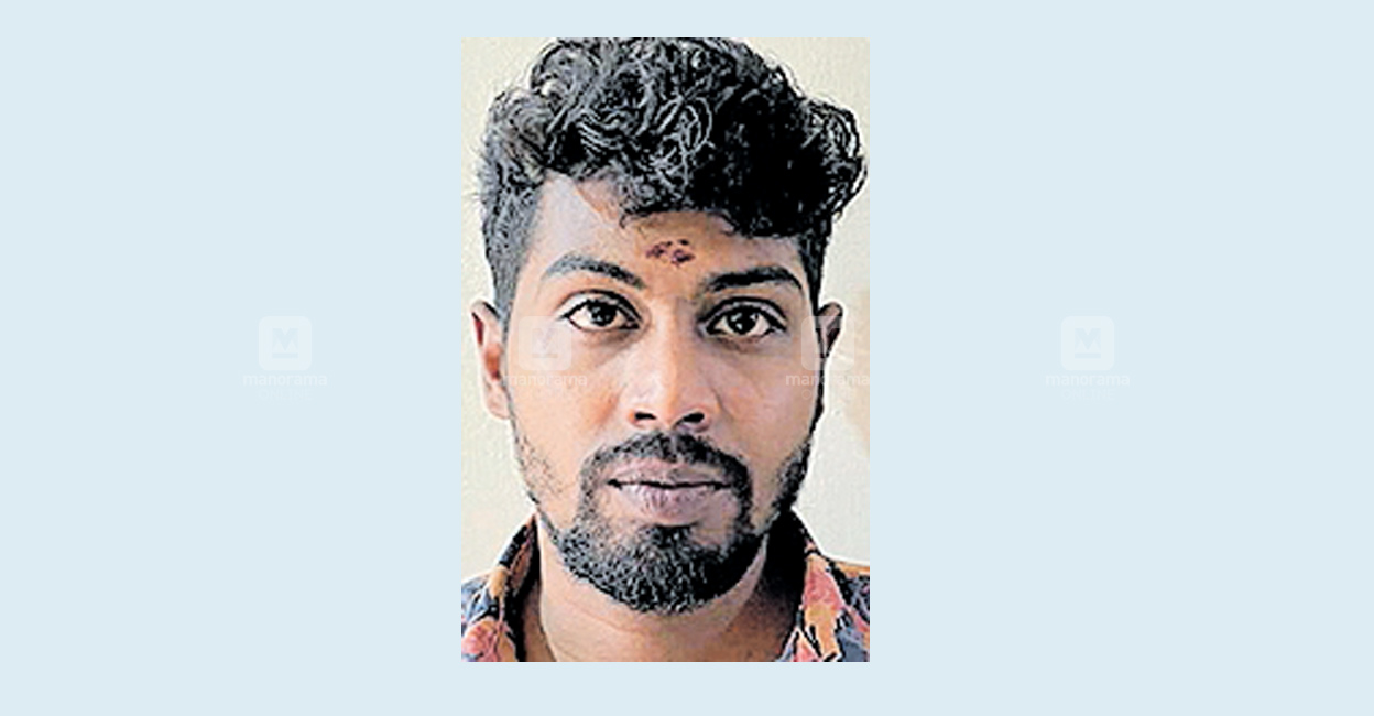 കാപ്പ ചുമത്തി നാടുകടത്തി