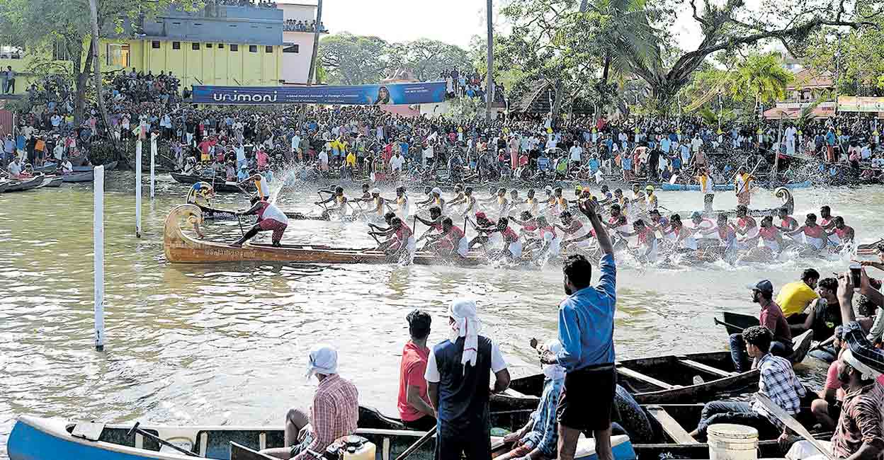 ഗോതുരുത്ത് വള്ളംകളി: താണിയനും മടപ്ലാതുരുത്തും ജേതാക്കൾ