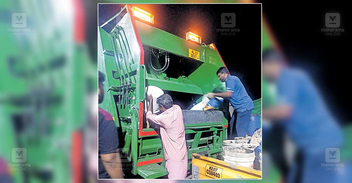 ‘റെഫ്യൂസ് കോംപാക്ടറുകൾ’ ഓടിത്തുടങ്ങി | Kochi | Brahmapuram | organic ...