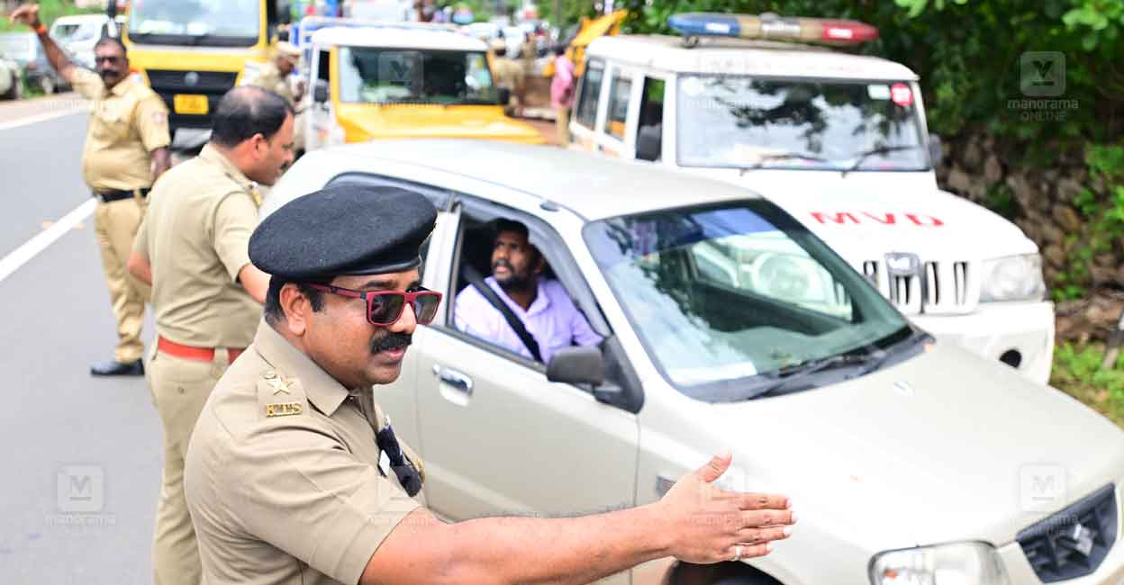 കളർ ലൈറ്റുകളും എൽഇഡി ലൈറ്റുകളും അഴിപ്പിക്കും; ജനുവരി 15 വരെ കർശന വാഹന ...