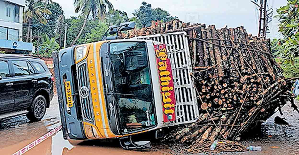 ഉയരപ്പാത നിർമാണം: വീണ്ടും അപകടങ്ങൾ; ദേശീയ പാതയാകെ ചെളിയും കുഴികളും ...