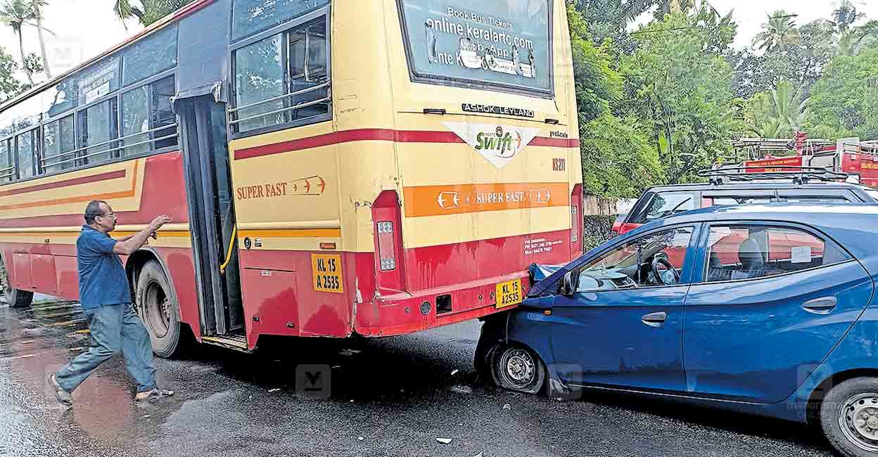 6 വാഹനങ്ങൾ കൂട്ടിയിടിച്ച് 30 പേർക്ക് | KSRTC bus accident ...