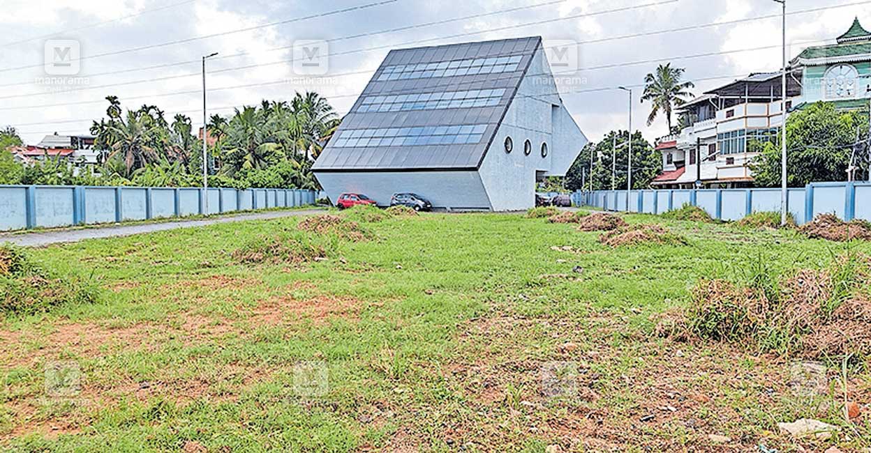 5 കോടി രൂപ ചെലവിട്ട മൾട്ടിപർപ്പസ് സ്റ്റേഡിയം തുറന്നു കൊടുക്കും ...