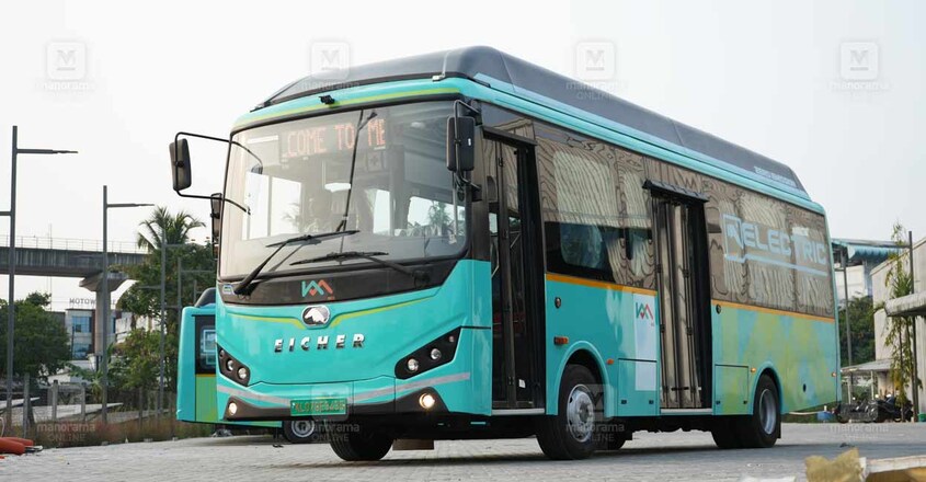 നെടുമ്പാശേരിയിലേക്കുള്ള യാത്ര ഇനി ഏറെ സുഖകരം; 30 മിനിറ്റ് ഇടവേളയിൽ ഇലക്ട്രിക് ബസ് സർവീസ് | Metro ...