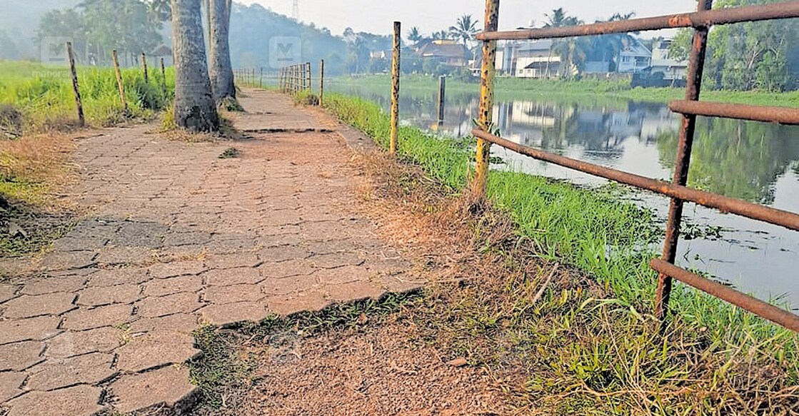 കാടുകയറി കടമ്പ്രയാർ ടൂറിസം പദ്ധതി; വാഗ്ദാനങ്ങൾ 'വെള്ളത്തി ...