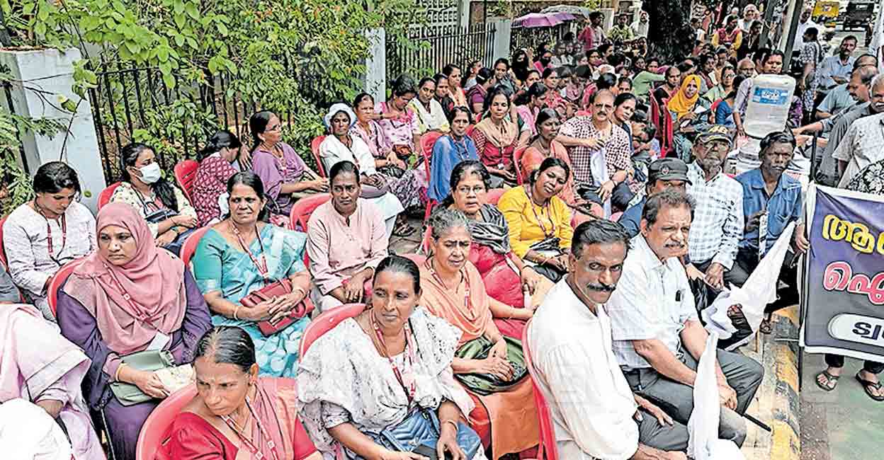 ആശാ സമരത്തിന് ഒടുവിൽ ഐഎൻടിയുസിയുടെ പിന്തുണ |INTUC supports ASHA workers ...