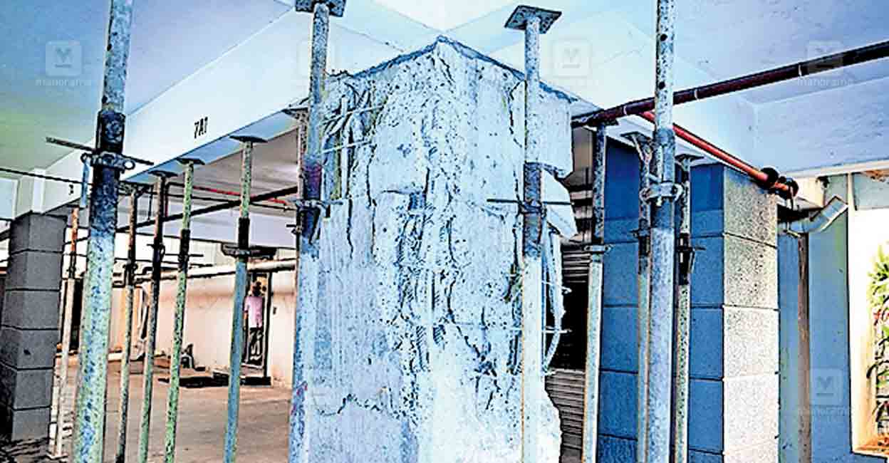 പനമ്പിള്ളി നഗറിലെ 16 നിലകളുള്ള ഫ്ലാറ്റ് കെട്ടിടത്തിന്റെ പില്ലർ തകർന്നു ...