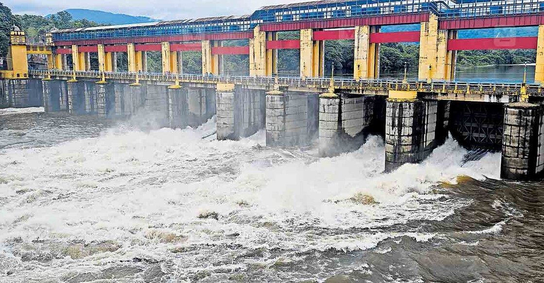 ഭൂതത്താൻകെട്ടിൽ 7 ഷട്ടറുകൾ ഉയർത്തി | Kothamangalam | BhoothathanKettu ...