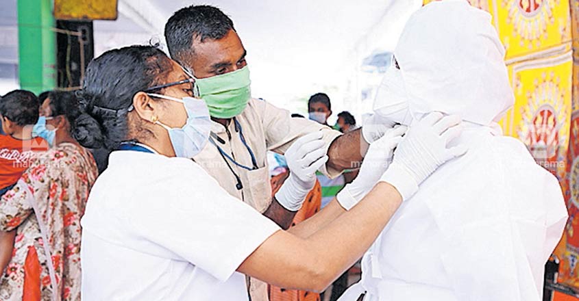 കുമളി ചെക്പോസ്റ്റിൽ ഇന്നലെ എത്തിയത് 500 പേർ