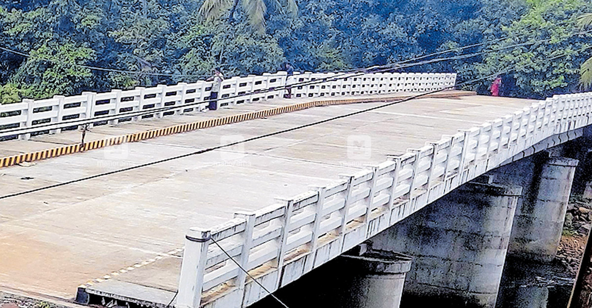 മാരിയിൽക്കടവ് പാലം: അപ്രോച്ച് റോഡിന് സ്ഥലം ഏറ്റെടുക്കുമെന്ന് മന്ത്രി