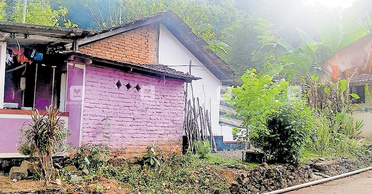 തോട്ടുങ്കര ലക്ഷംവീട് കോളനി: പ്രഖ്യാപനം നടത്തി 8 മാസം, ഒറ്റവീടാക്ക ...