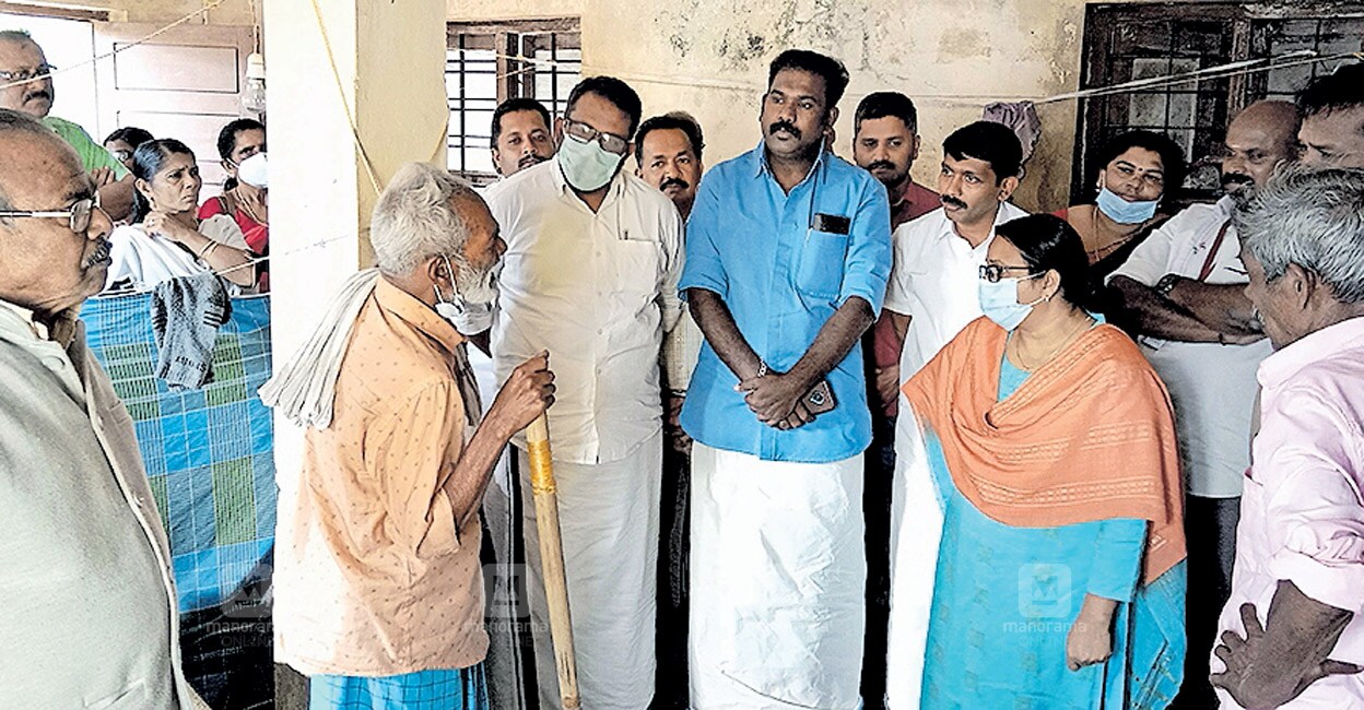 കലക്ടർ നേരിട്ടെത്തി, സ്നേഹത്തണലിൽ കുട്ടപ്പനും നാരായണനും