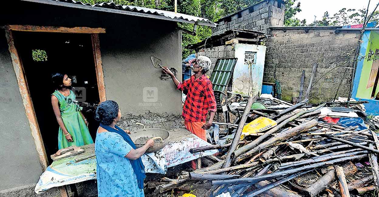 ഉറങ്ങിക്കിടക്കുമ്പോൾ മുന്നിൽ ഇതാ, കാട്ടാന; വീട് ഇടിച്ചുതകർത്തു