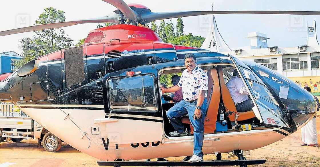 35 വർഷം മുൻപ് യുഎസിലേക്കു പോയ ജെയ്സ് പറന്നിറങ്ങി; നാടിന്റെ മണ്ണി ...