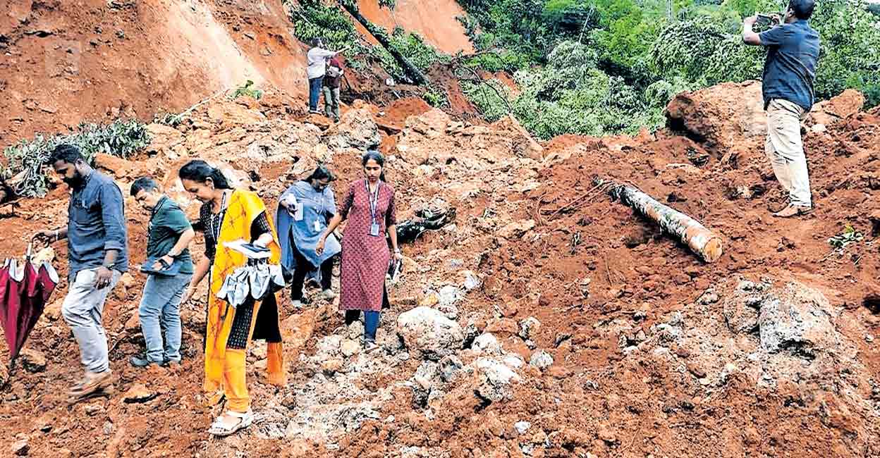 അടിമാലി മണ്ണിടിച്ചിൽ വലിയ മുന്നറിയിപ്പ് | മനോരമ ഓൺലൈൻ ന്യൂസ് - The ...