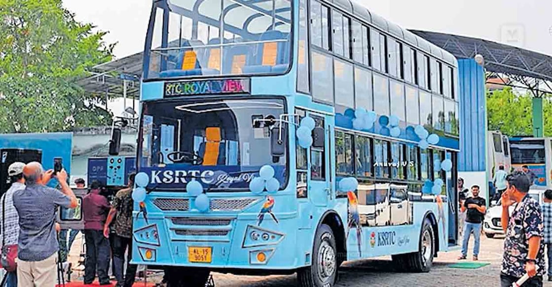 രണ്ടാമത്തെ ഡബിൾ ഡെക്കർ ബസും ഹിറ്റ്; ഒരാഴ്ച കൊണ്ട് വരുമാനം രണ്ടര ലക്ഷം ...