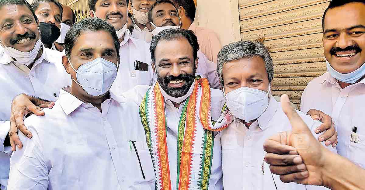 മേയറാകാൻ ടി.ഒ.മോഹനനെ ‘തിരഞ്ഞെടുത്ത് ’ കോൺഗ്രസ്; സസ്പെൻസ് അവസാന നിമിഷം വരെ