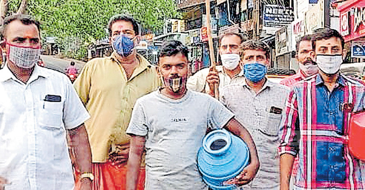 ജലവിതരണം മുടങ്ങിയിട്ട് മാസങ്ങൾ; അനാസ്ഥക്കെതിരെ വൻപ്രതിഷേധം