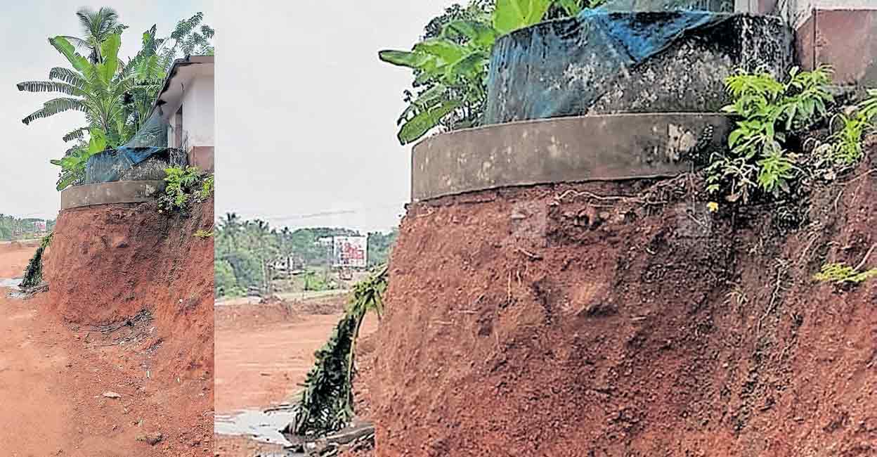 പകുതി കിണർ ദേശീയപാതയിൽ, മറുപാതി വീട്ടുപറമ്പിലും; നവീകരണത്തിന് ...