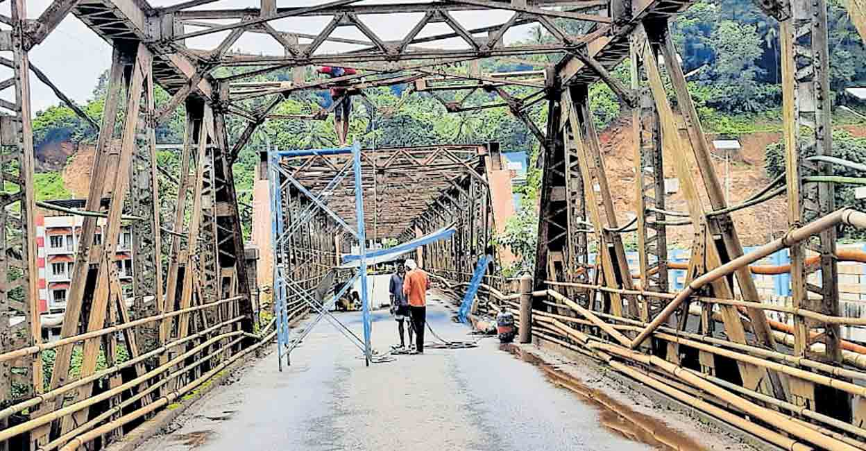 ‘പൈതൃകം’ ആക്കുന്നതിന് മുന്നോടിയായി; ഇരിട്ടി പഴയ പാലം സംരക്ഷണ പ്രവൃത്തിക ...
