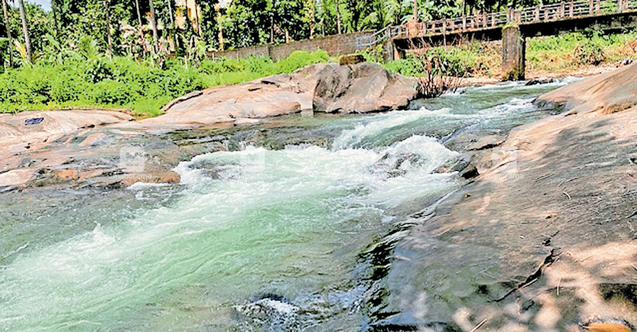 അങ്ങാടിക്കടവ് കുണ്ടൂർ പുഴയിൽ വിദ്യാർഥിയുടെ മുങ്ങി മരണം: അപകടാവസ്ഥ ...