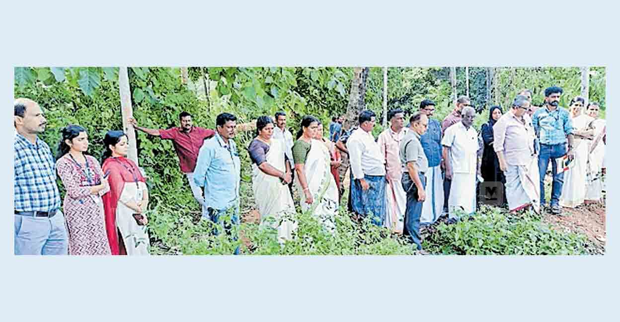 കരയിടിച്ചിൽ ഭീഷണി: കോറളായി ദ്വീപ് സന്ദർശിച്ച് അധികൃതർ