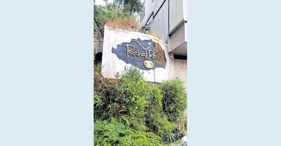 മുഖ്യന്ത്രി ഇത് കാണണം; 1.25 കോടിയുടെ സർക്കാർ ടൂറിസം കെട്ടിടമാണ് ...