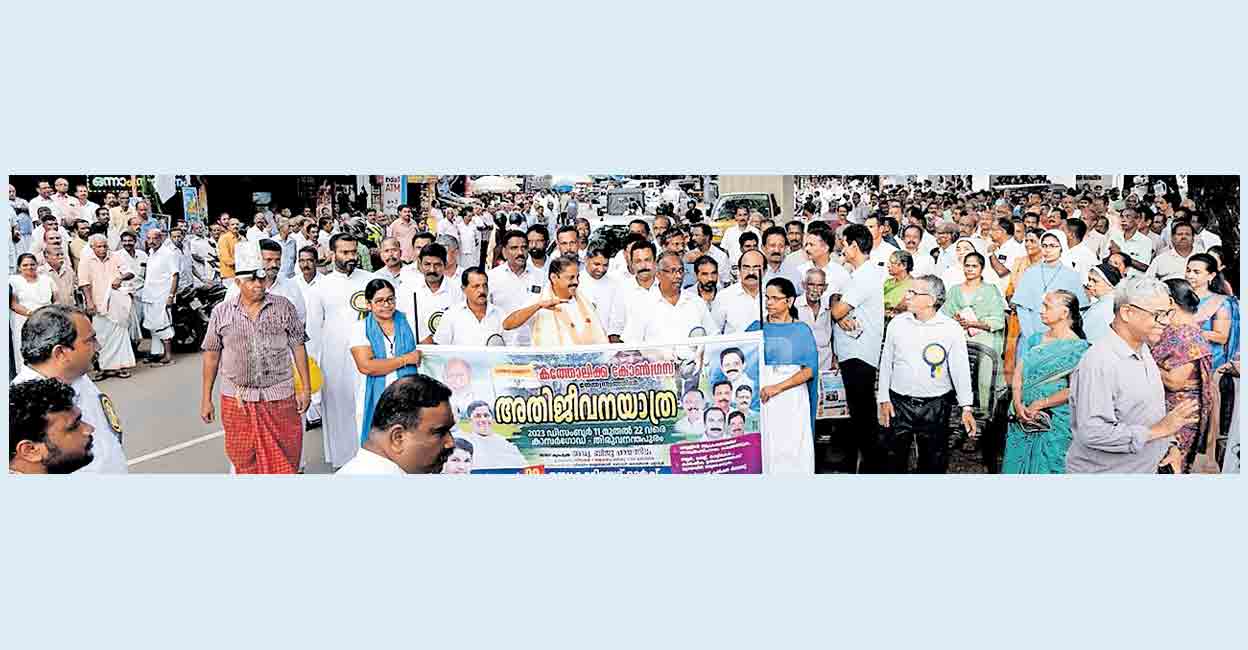 ‘സംരക്ഷിക്കുന്നവരുടെ കൂടെ കൊടിയുടെ നിറം നോക്കാതെ കർഷകൻ എന്നും ഉണ്ടാകും’