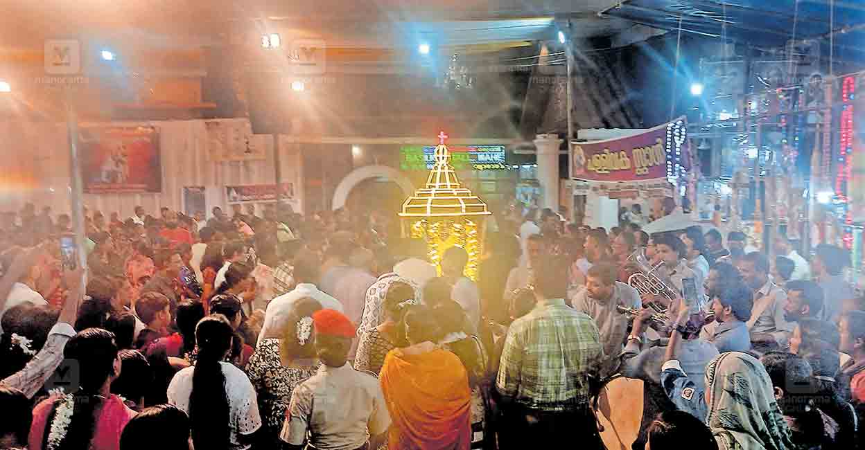 ഭക്തിയുടെ മുല്ലമാലകളുമായി മാഹിയിൽ വിശ്വാസപ്രവാഹം | Jamanthy | Mulla ...